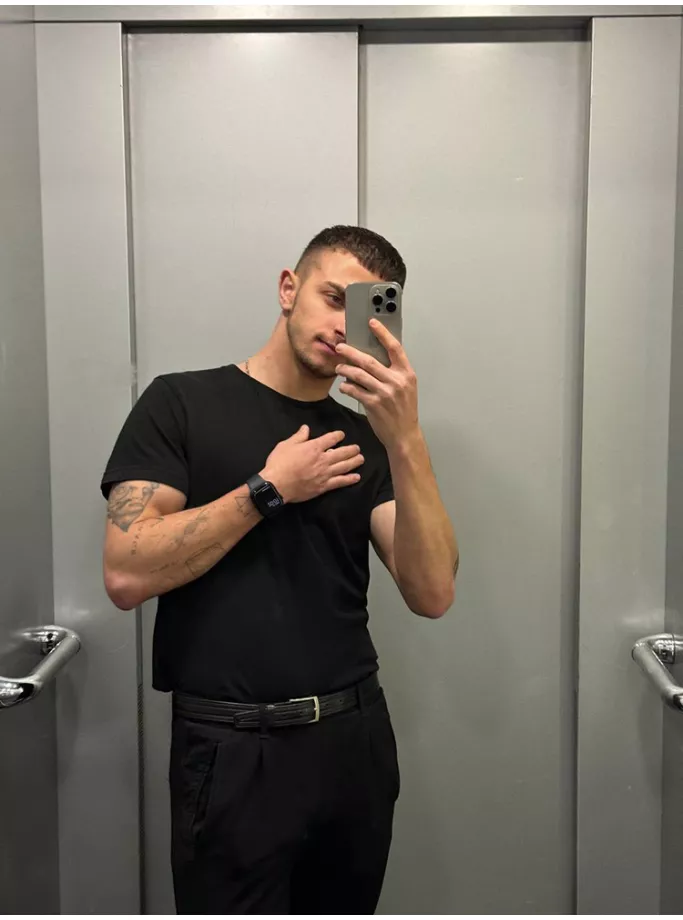 Gay escort from Kiev Kostia